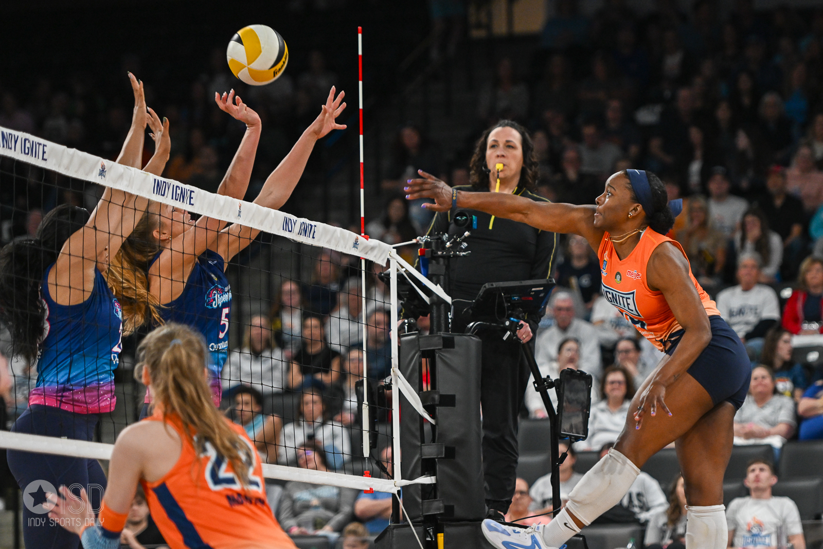 Ignite Fall to Supernovas in Hard-Fought Five-Setter
